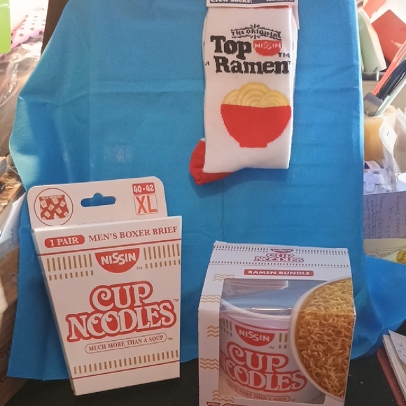 ISSI | Accessories | Mens Threepiece Ramen Noodle Gift Set | Poshmark